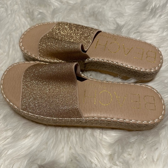 Matisse | Shoes | Brand New Beach By Matisse Gold Slide Sandals Size 9 ...